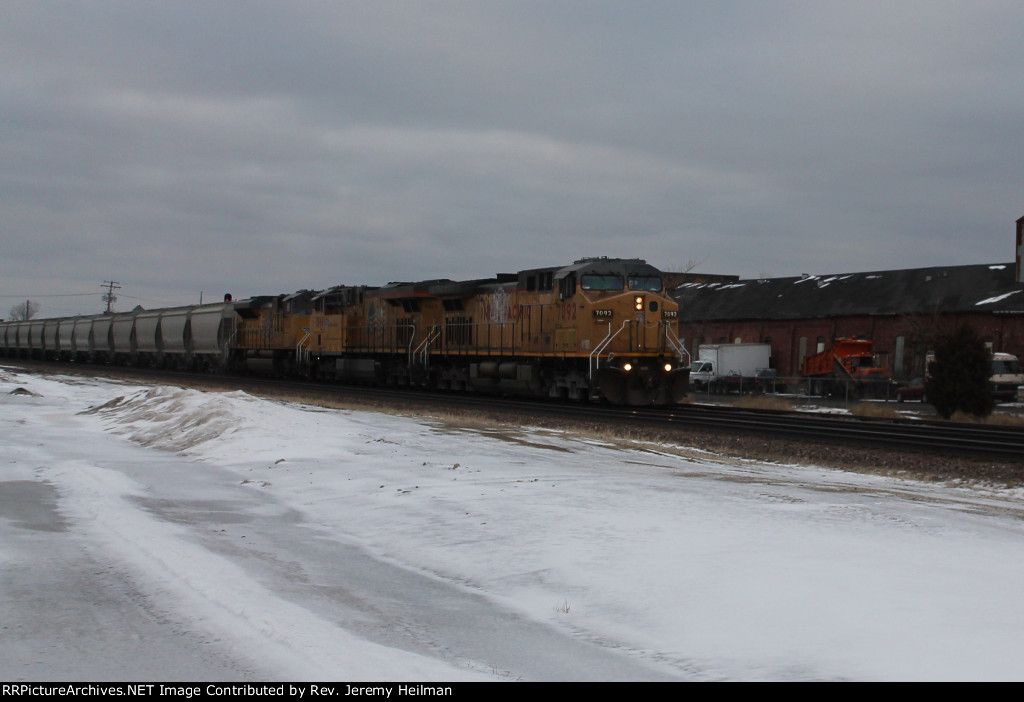 UP 7092 & others (3)